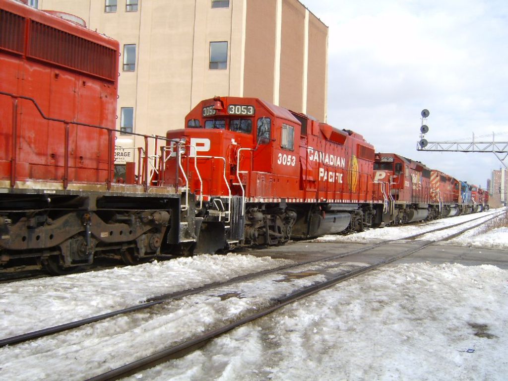 CP GP38-2 3053